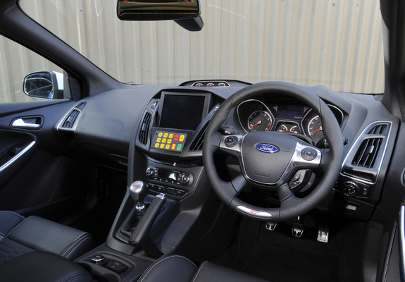 Ford Focus ST Wagon Police 2012 wallpapers