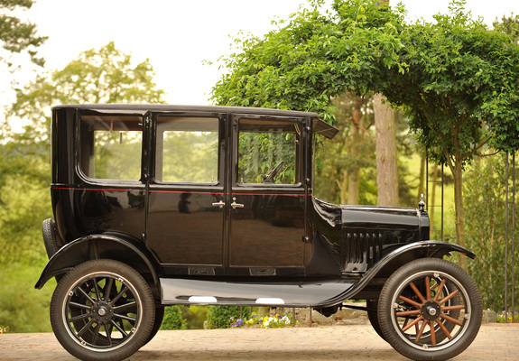 Ford Model T Fordor Sedan 1923–24 photos