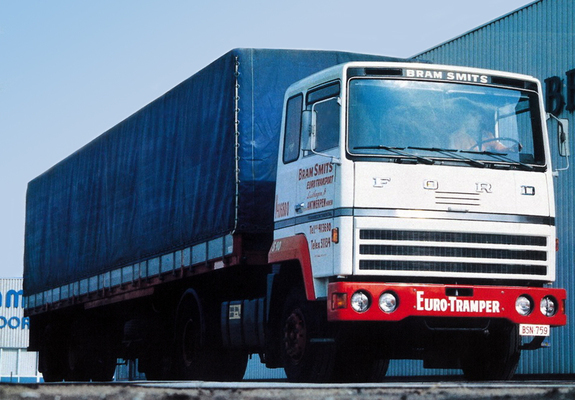 Ford Transcontinental 4x2 Tractor 1975–78 images