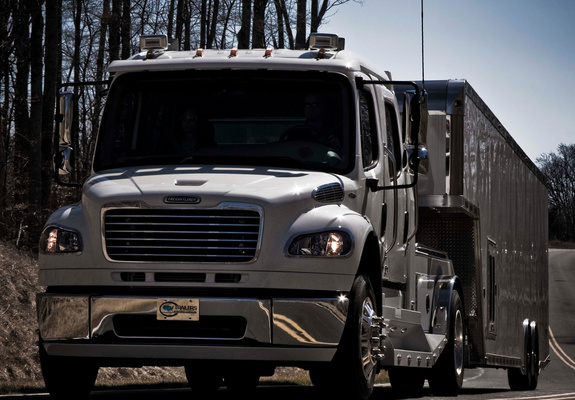 Freightliner Business Class M2 106 Crew Cab 2002 wallpapers