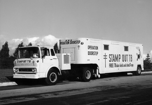 GMC L4000 4x2 Tilt Cab Operation Truck 1967–69 pictures