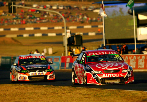 Holden VZ Commodore V8 Supercar 2005–06 pictures