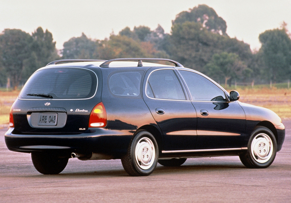 Hyundai Elantra Wagon (J2) 1996–98 photos