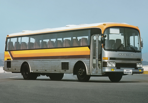 Hyundai RB585 pictures