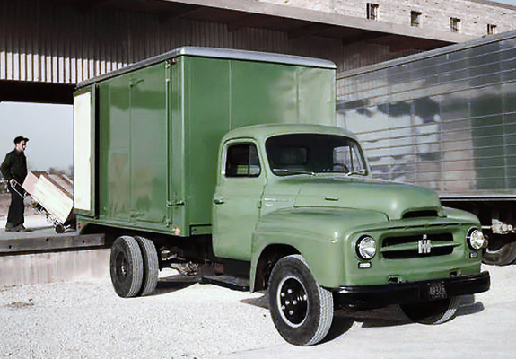 1953 International R-150 images