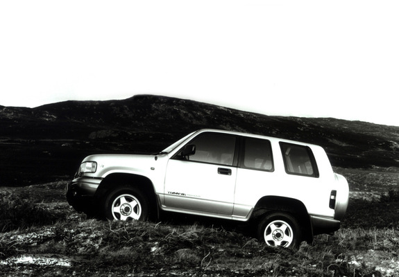 Isuzu Trooper SWB UK-spec 1992–98 pictures