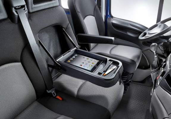 Iveco Daily Crew Cab 2011–14 wallpapers