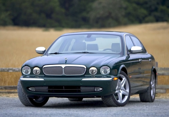 Pictures of Jaguar XJ Super V8 (X350) 2003–07