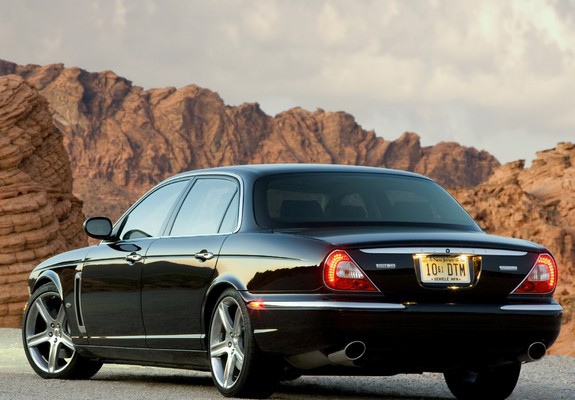 Pictures of Jaguar XJ Super V8 Portfolio (X350) 2006
