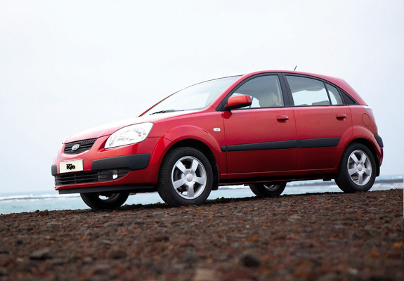 Images of Kia Rio Hatchback (JB) 2005–09