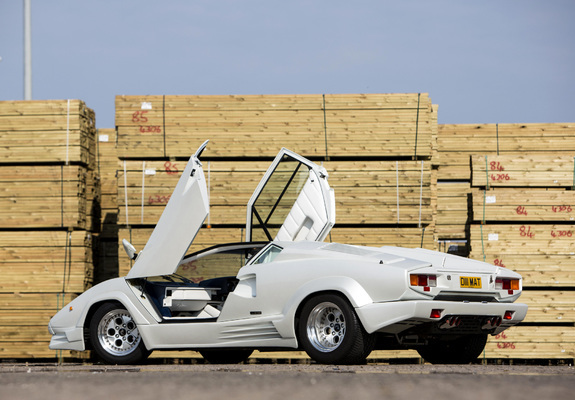 Lamborghini Countach 25th Anniversary UK-spec 1988–90 wallpapers