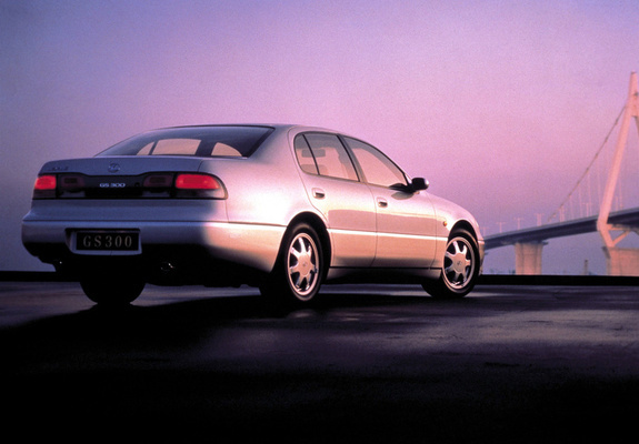 Photos of Lexus GS 300 1993–97