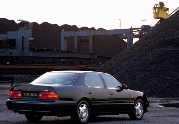 Images of Lexus LS 400 EU-spec (UCF20) 1997–2000