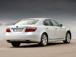 Lexus LS 600h EU-spec (UVF45) 2007–09 images
