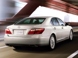 Lexus LS 460 JP-spec (USF40) 2009–12 pictures
