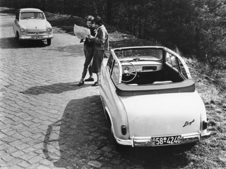 Lloyd Mixed wallpapers