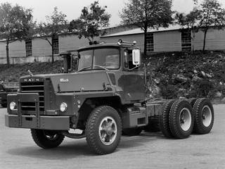Mack DM800 wallpapers