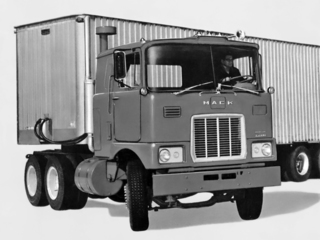 Mack F-Series wallpapers