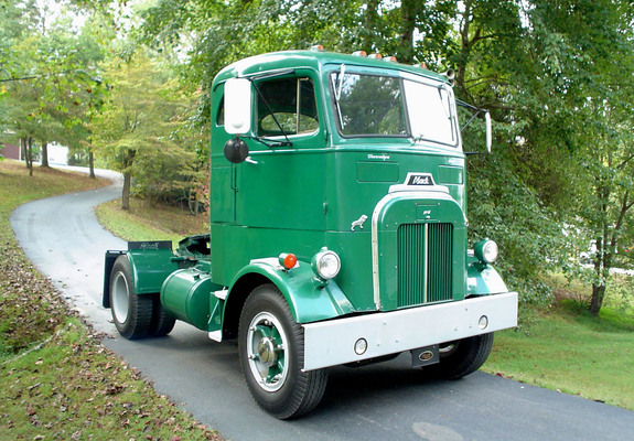 Mack H61 Cherrypicker 1952–57 wallpapers