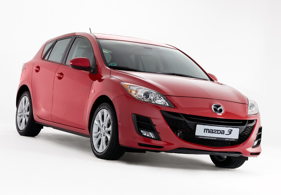 Photos of Mazda 3 Hatchback 2009–11