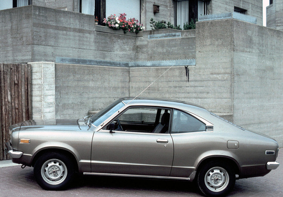 Photos of Mazda 818 Coupe 1975–77