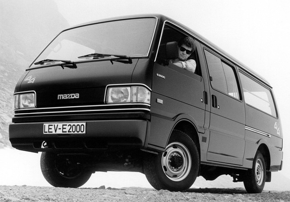 Mazda E2000 4x4 1985–89 pictures