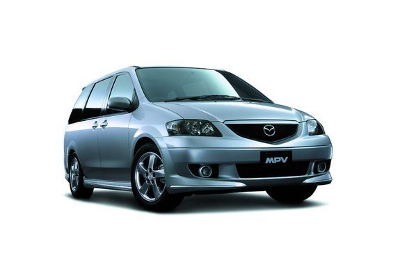 Images of Mazda MPV JP-spec 1999–2002