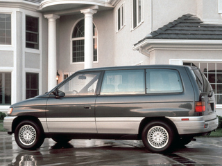 Mazda MPV 1990–95 wallpapers
