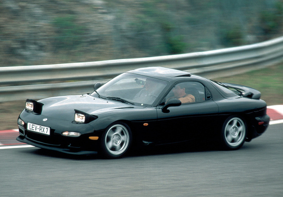 Mazda RX-7 (FD) 1991–2002 photos