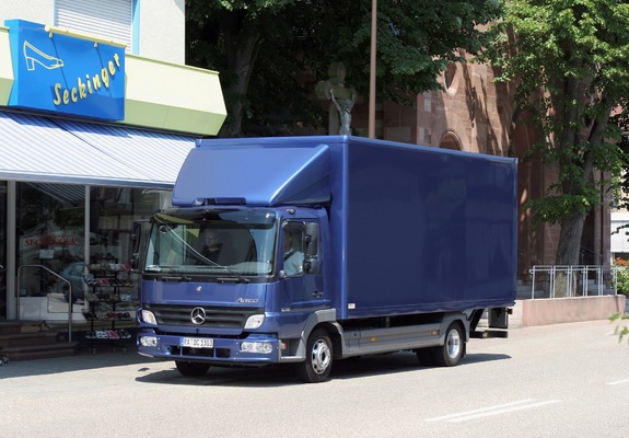 Mercedes-Benz Atego 818 2005 wallpapers