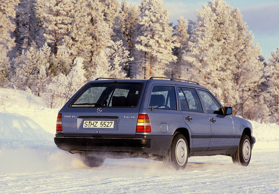 Mercedes-Benz 300 TE 4MATIC (S124) 1987–93 pictures