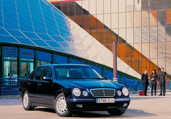 Mercedes-Benz E 240 (W210) 1999–2002 photos