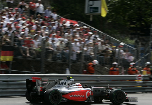 McLaren Mercedes-Benz MP4-24 2009 wallpapers