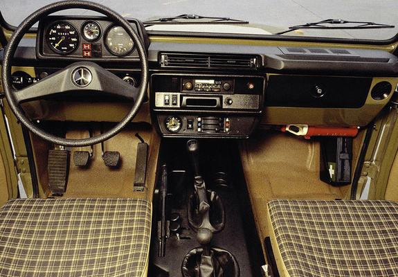 Mercedes-Benz 240 GD SWB (W460) 1979–87 wallpapers
