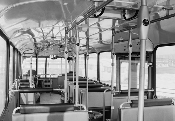 Mercedes-Benz O305 1968–87 images