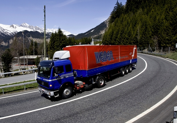 Photos of Mercedes-Benz SK1644 1988–98