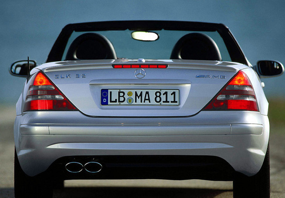 Photos of Mercedes-Benz SLK 32 AMG (R170) 2001–04
