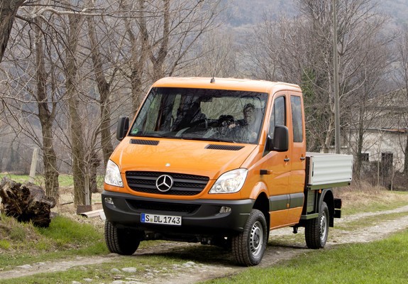 Images of Mercedes-Benz Sprinter Double Cab Dropside 4x4 (W906) 2009–13