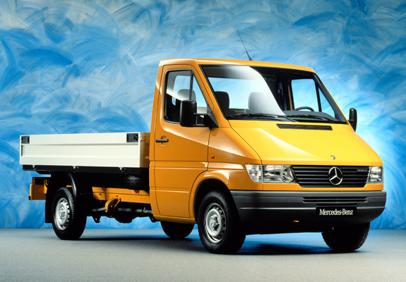 Mercedes-Benz Sprinter Pickup 1995–2000 pictures