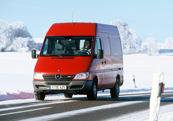 Mercedes-Benz Sprinter Van 2000–06 wallpapers