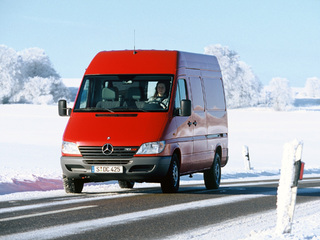 Mercedes-Benz Sprinter 2000 year wallpapers