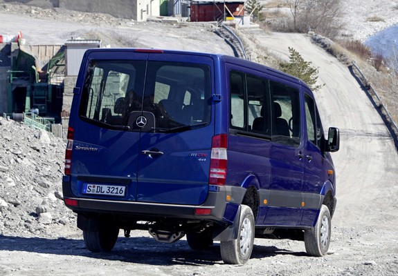 Mercedes-Benz Sprinter 4x4 (W906) 2009–13 photos