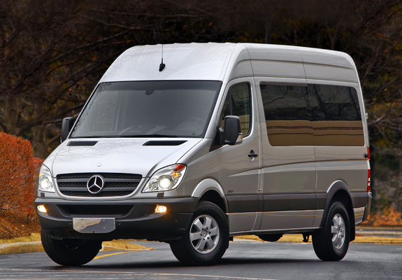 Photos of Mercedes-Benz Sprinter 2500 Passenger Van (W906) 2006–13