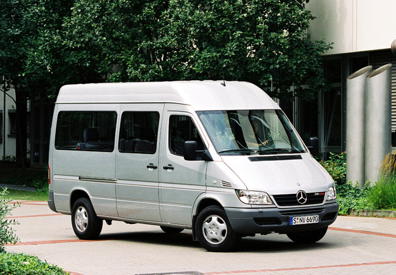 Mercedes-Benz Sprinter 2002–06 wallpapers