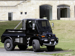 Photos of Brabus Mercedes-Benz Unimog U500 Black Edition 2006–13