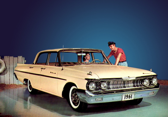 Mercury Meteor 600 4-door Sedan (58A) 1961 pictures