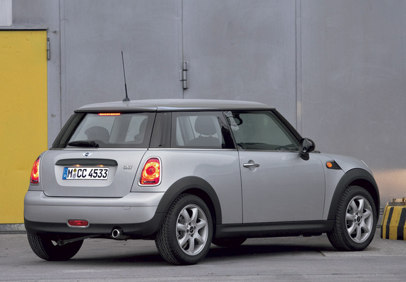 Images of Mini Cooper (R56) 2006–10