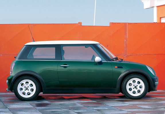Mini Cooper (R50) 2001–04 images