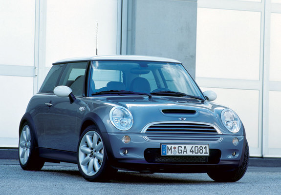Mini Cooper S (R53) 2001–04 pictures