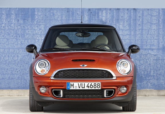 Mini Cooper S (R56) 2010–14 images